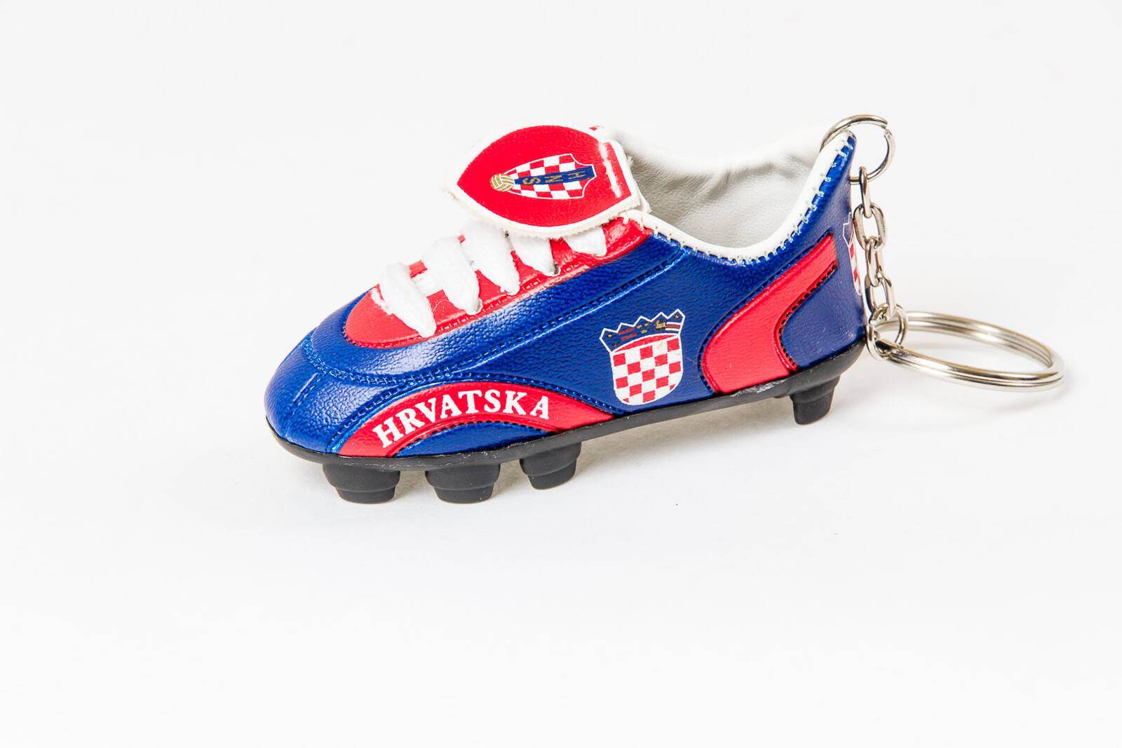 Croatia w/Crown Soccer Shoe Keychain - Flag Matrix