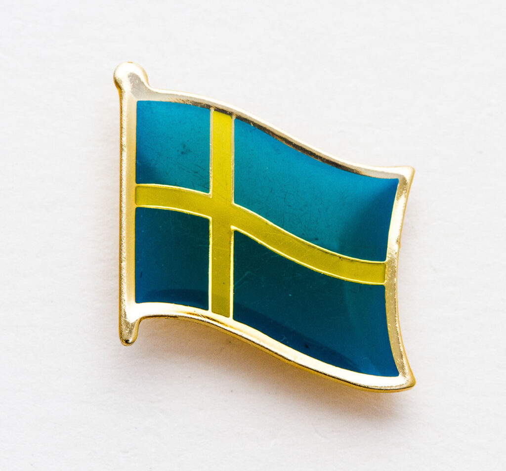 Sweden Lapel Pin – Flag Matrix