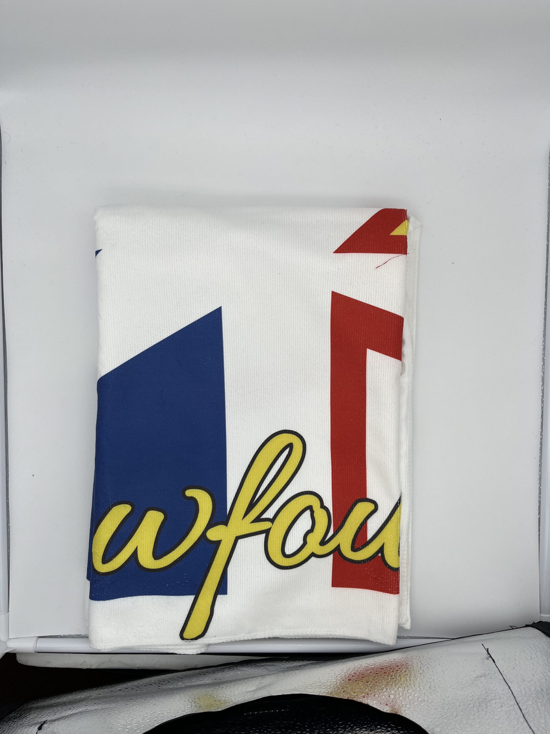 Newfoundland 32″ x 64″ Towel w/ Flag Design – Flag Matrix